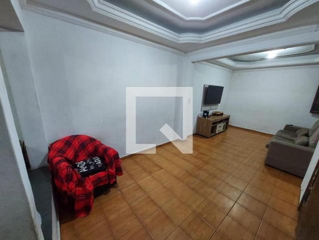 Casa, Industrial, 4 Quartos, 180 m2 Contagem