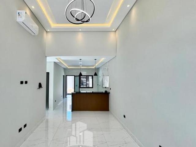Casa inteligente, 3 quartos e piscina, Matinhos