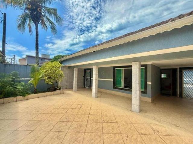 Casa Isolada 3 Suítes com Piscina a 100m da Praia | Solemar