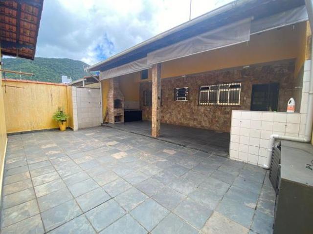 Casa Isolada 4 vagas 3 quartos Grande Solemar a venda