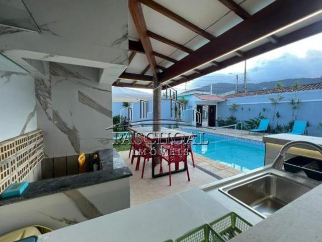 casa Isolada 4 dormitório s 2 suites à venda, 200m² por R$ 990mil Florida Praia Grande/SP