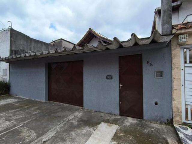 CASA ISOLADA, com um excelente QUINTAL, agende sua visita!