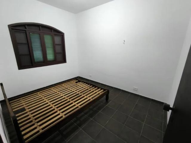 Casa isolada com 3 quartos Piscina Praia Grande SP AML160