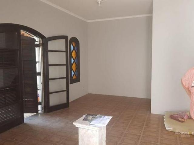 Casa isolada à venda na Aviação, em Praia Grande SP