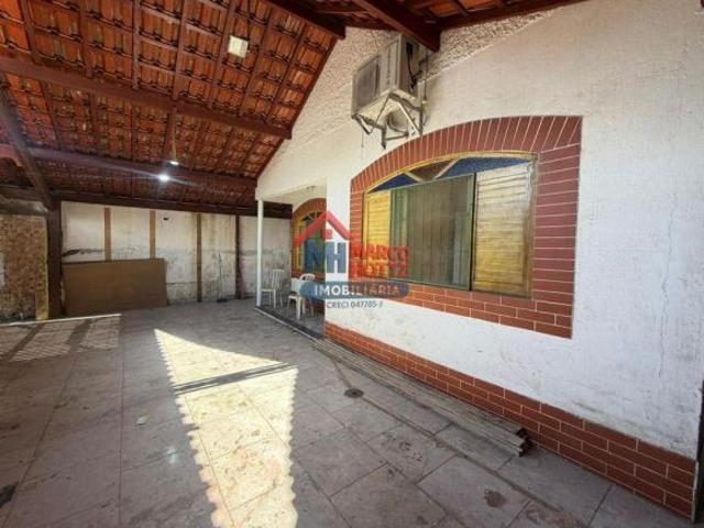 CASA ISOLADA À VENDA – PISCINA E CHURRASQUEIRA