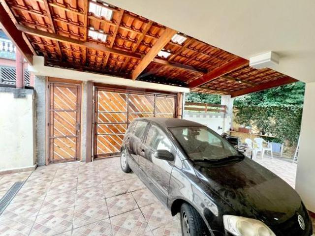 Casa isolada e térrea no Mandaqui com 3 quartos, sendo 1 suíte e 4 Vagas