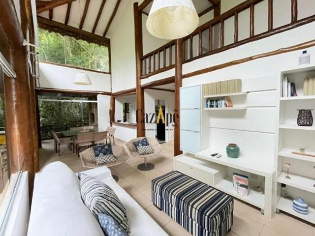 Casa Isolada em Maresias à Venda e locação anual