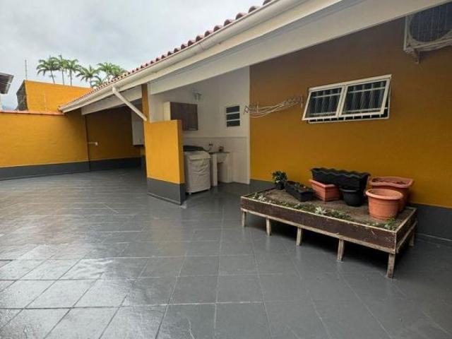 Casa Isolada no Balneário Flórida – 3 Dorms, Mobiliada e 6 Vagas!