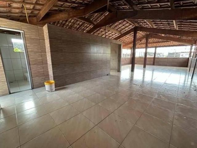 Casa isolada no Quietude, 3 dorms 1 suíte, 3 vagas, varanda na parte de cima !