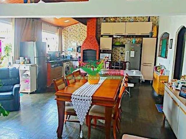 Casa isolada semimobiliada lado praia em Itanhaém!