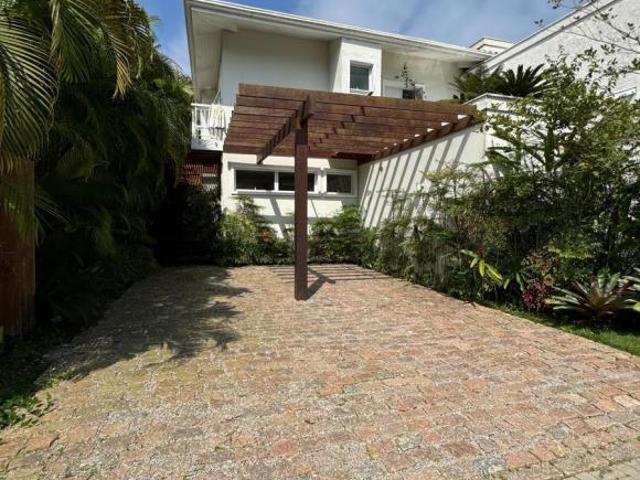 Casa Juquehy 4 suítes piscina privativa mobiliada – 225 m²