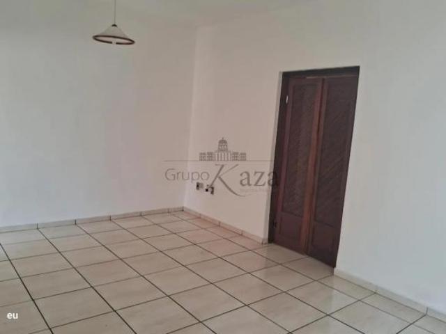 Casa Jacareí Jardim Bela Vista 4 Dormitórios 205m²
