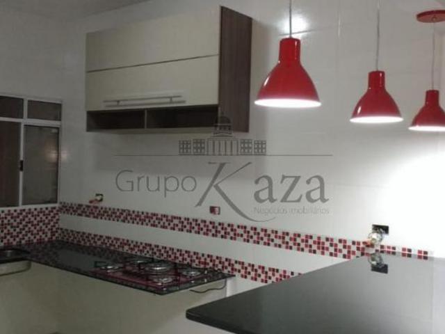 Casa Jacareí Jardim do Portal 3 Dormitórios 80m²