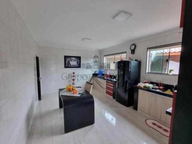 Casa Jacareí Jardim Jacinto 3 Dormitórios 500m²