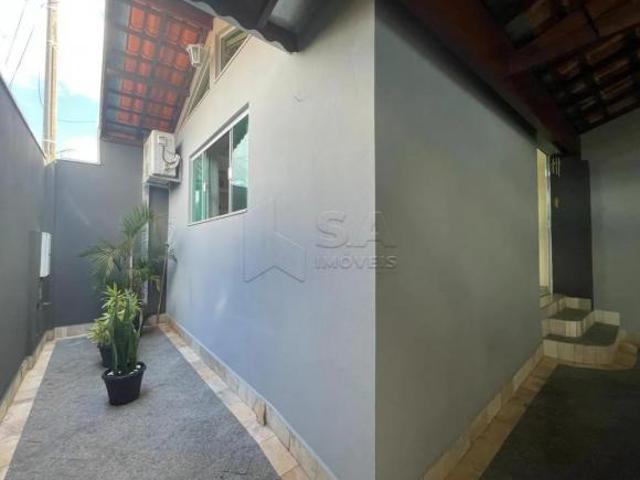 CASA JARDIM YPÊ BOTUCATU / SP