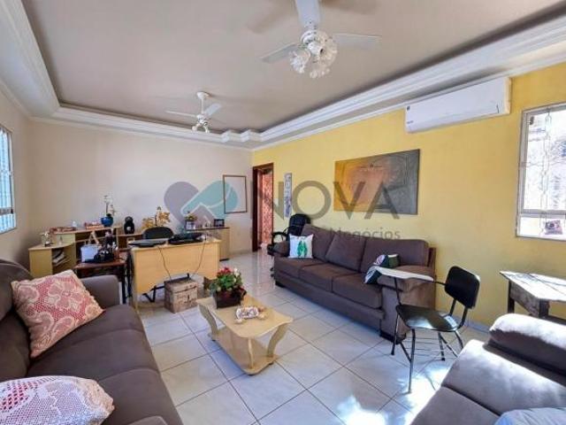 Casa, Jardim Adalgisa, Araraquara, SP