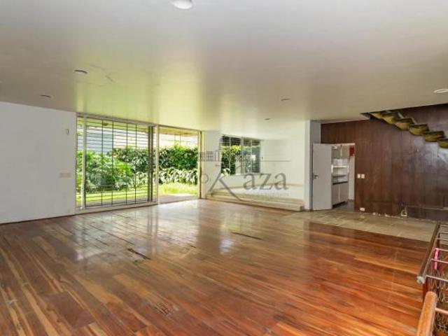 Casa Jardim América 4 Dormitórios 465m²