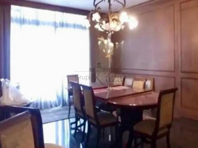 Casa Jardim América 5 Dormitórios 864m²