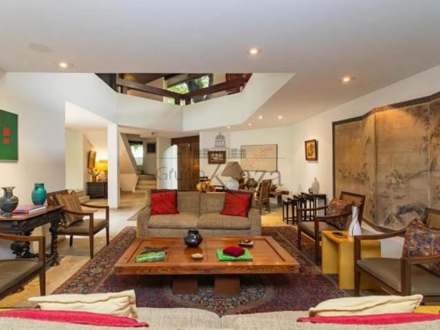 Casa Jardim América 5 Suítes 864m²