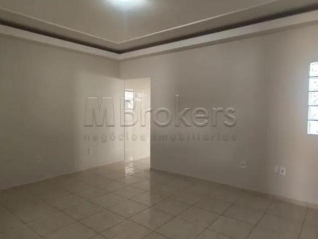 CASA JARDIM CAMBUÍ BOTUCATU / SP