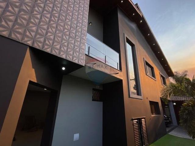 Casa – Jardim Califórnia – 3 quartos – 1 suíte 255,62 m² Venda
