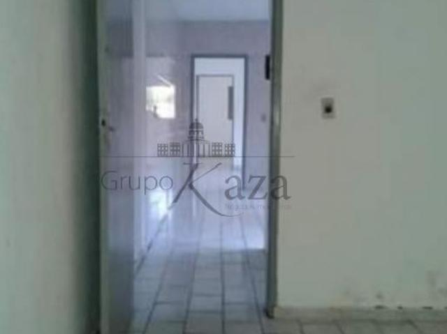 Casa Jardim Castanheira 2 Dormitórios 125m²