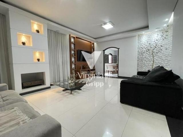 Casa Jardim Casa Branca com espaço gourmet