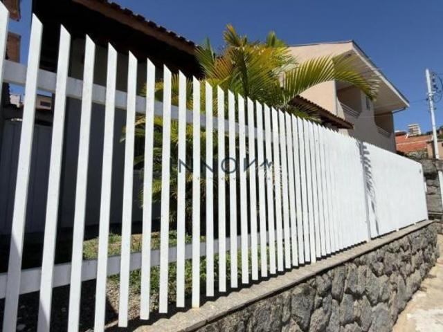 Casa, Jardim Centenário, Poços de Caldas, MG