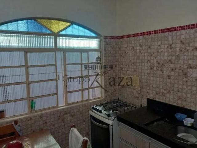 Casa Jardim Colonial 2 Dormitórios 59m² Aceita Permuta
