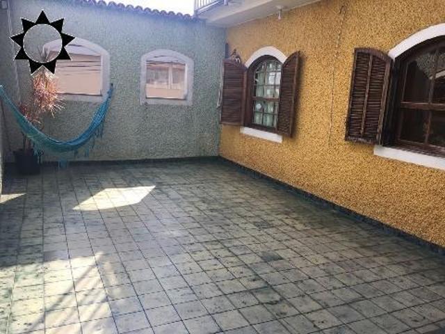 CASA JARDIM D&apos ABRIL