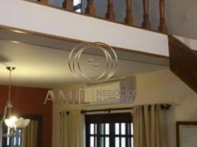 Casa / Jardim das Industrias / 03 dorm c/ suíte / 170 m²/ São José dos Campos