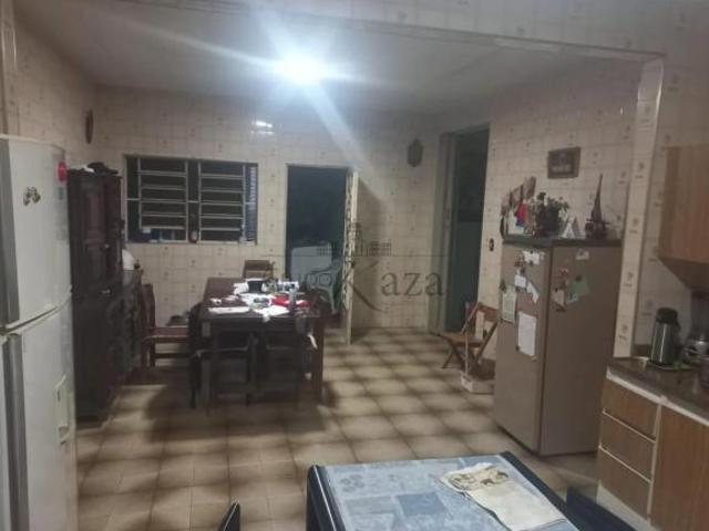 Casa Jardim das Industrias 3 Dormitórios 320m²
