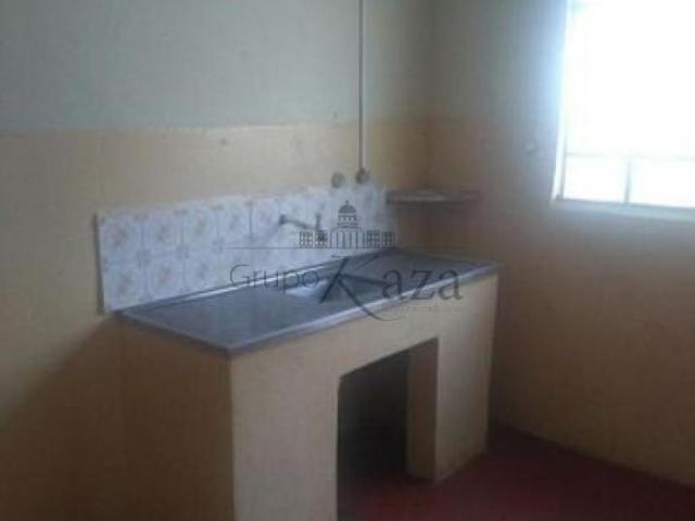 Casa Jardim Didinha Jacareí 3 Dormitórios 141m²