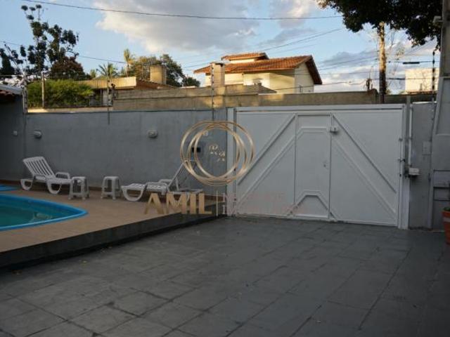 Casa / Jardim Esplanada / 04 dormitórios / 04 Suíte / 500m² AC / 300m² TE / São José dos Campos