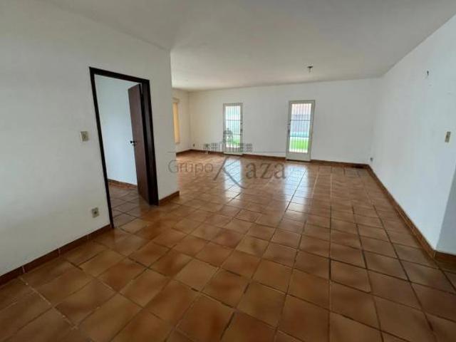 Casa Jardim Estoril 4 Dormitórios 800m² Terreno
