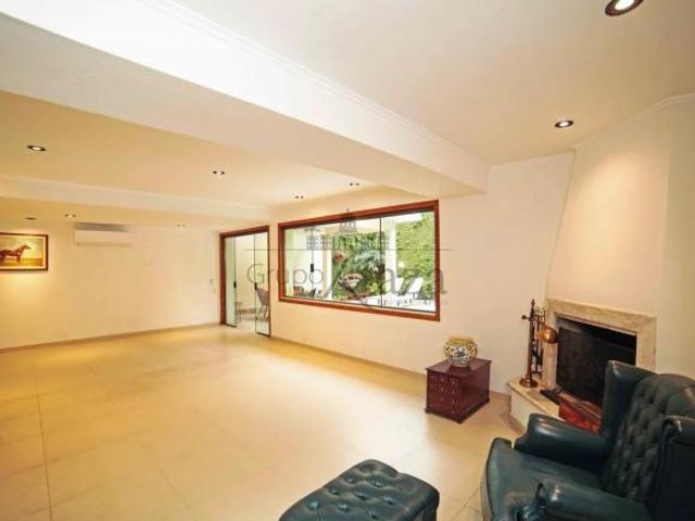 Casa Jardim Europa 3 Dormitórios 296m²