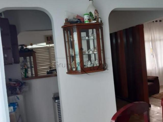 Casa Jardim Flórida Jacareí 3 Dormitórios 210m²