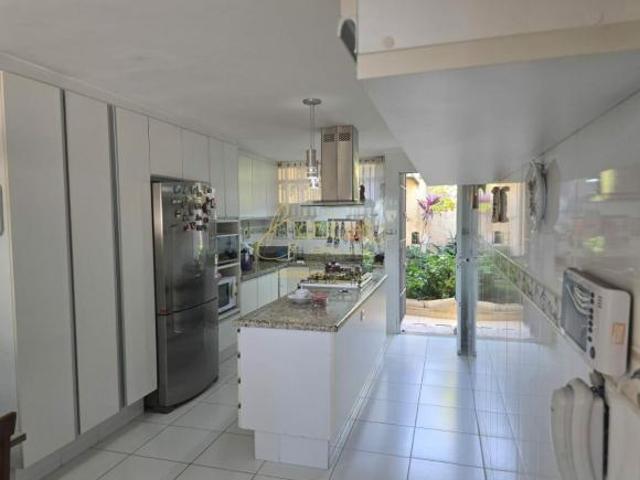 CASA JARDIM GUEDALA 3 DORMITÓRIOS