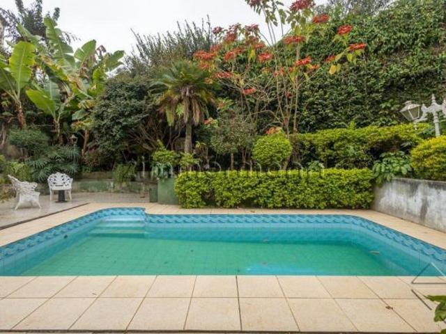 CASA JARDIM GUEDALA 4 DORMITÓRIOS 3 SUÍTES 4 VAGAS
