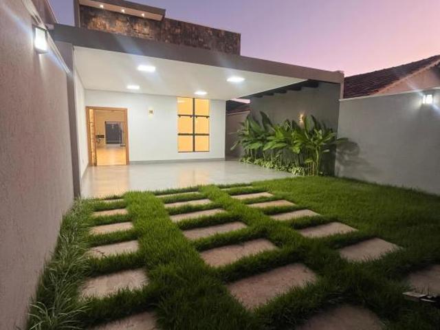 Casa jardim Helvecia Casa de Rua com 3 Quarto s por R$ 870000.00 no setor Jardim Helvecia AD29584