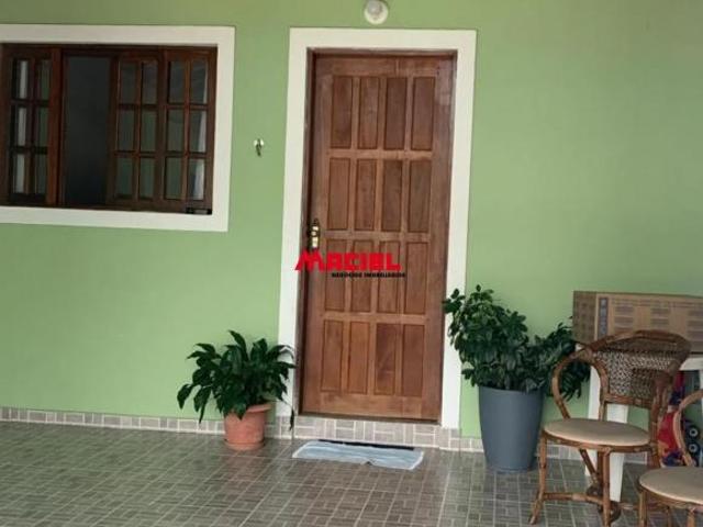 CASA JARDIM IMPERIAL EM EXCELENTE LOCALIZAÇÃO