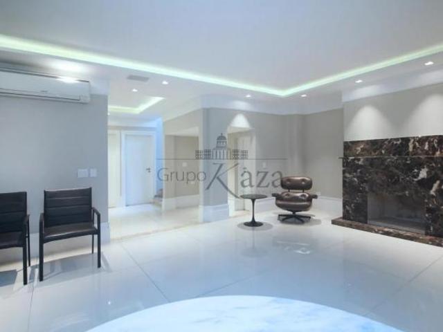 Casa Jardim Luzitânia 3 Dormitórios 314m²
