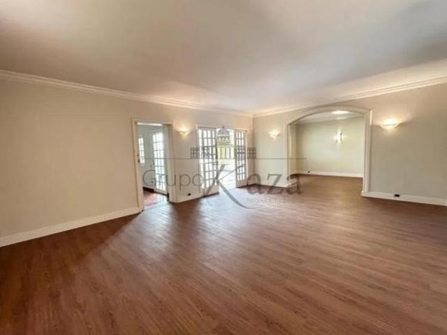 Casa Jardim Luzitânia 3 Suítes 350m²