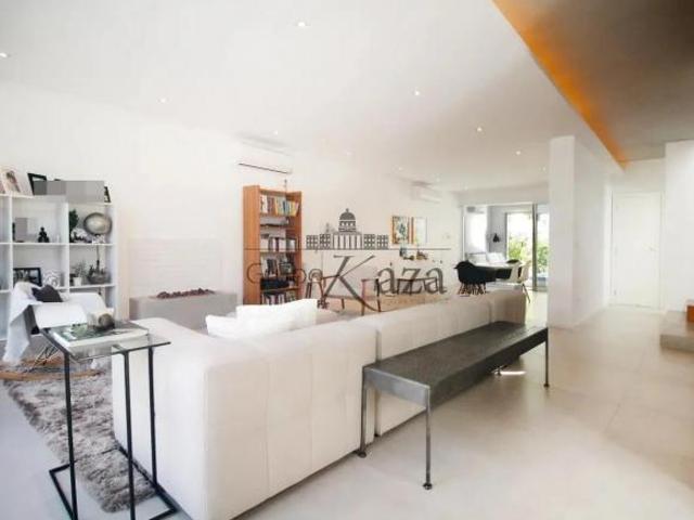 Casa Jardim Luzitânia 3 Suítes 350m²