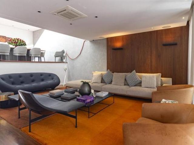 Casa Jardim Luzitânia 350 m² 3 Suítes 2 Vagas Venda / Compra
