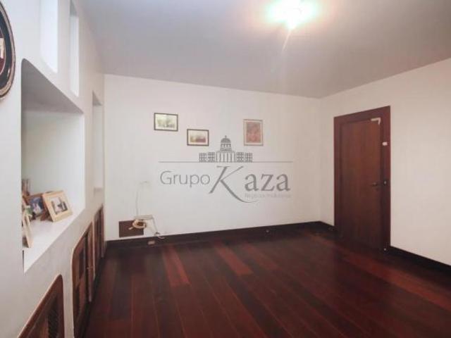 Casa Jardim Luzitânia 4 Dormitórios 600m²
