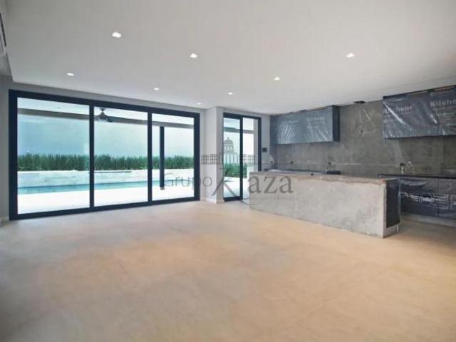 Casa Jardim Luzitânia 4 Suítes 550m²