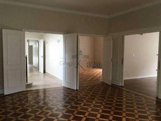 Casa Jardim Luzitânia 5 Dormitórios 550m²