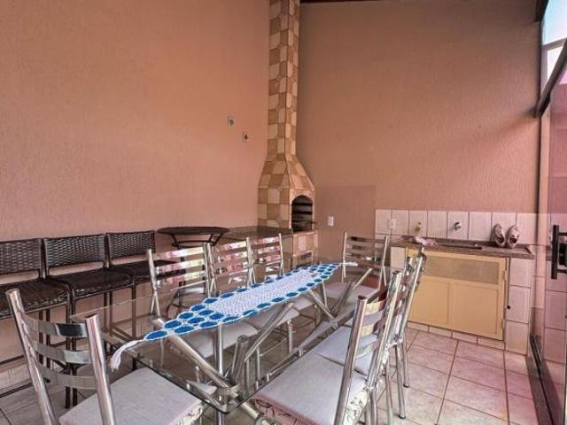 Casa Jardim Maria Rosa/Guanabara por R$ 750.000,00
