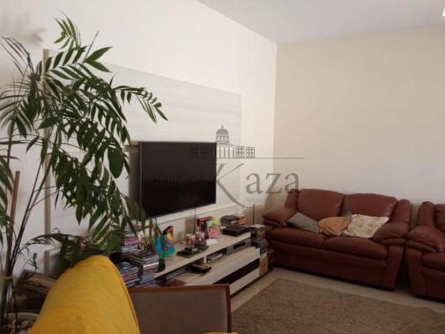 Casa Jardim Marister Jacareí 3 Dormitórios 209m²